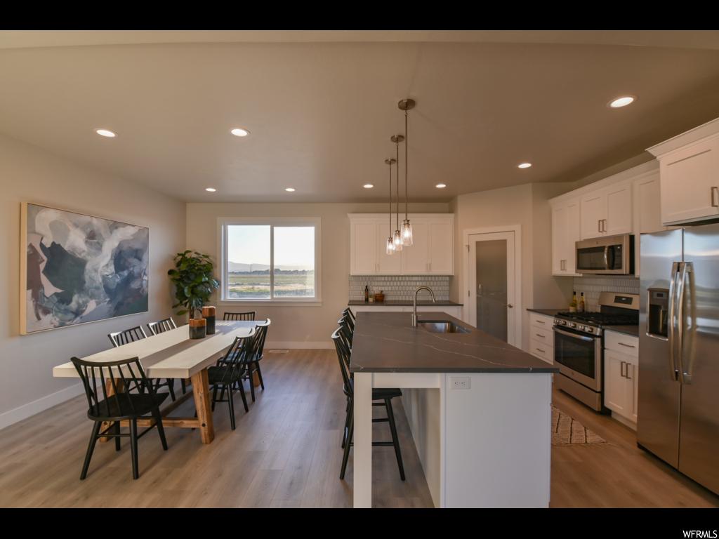 Bryce Model -8 | Save Thousands With Communnie.